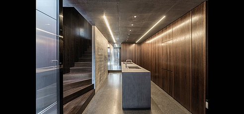 Slim linear light lines at a private home » at Luxsystem.de